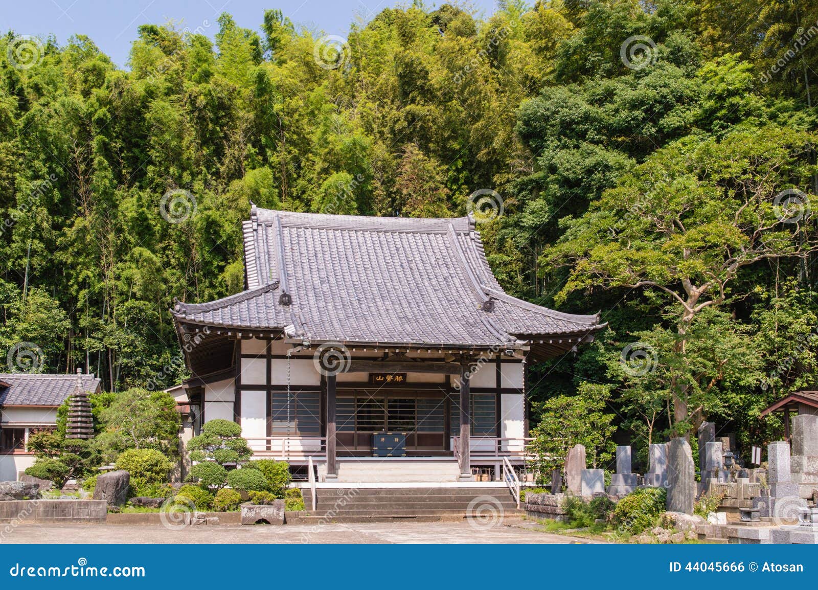 Temple editorial photo. Image of sacred, japanese, japan - 44045666