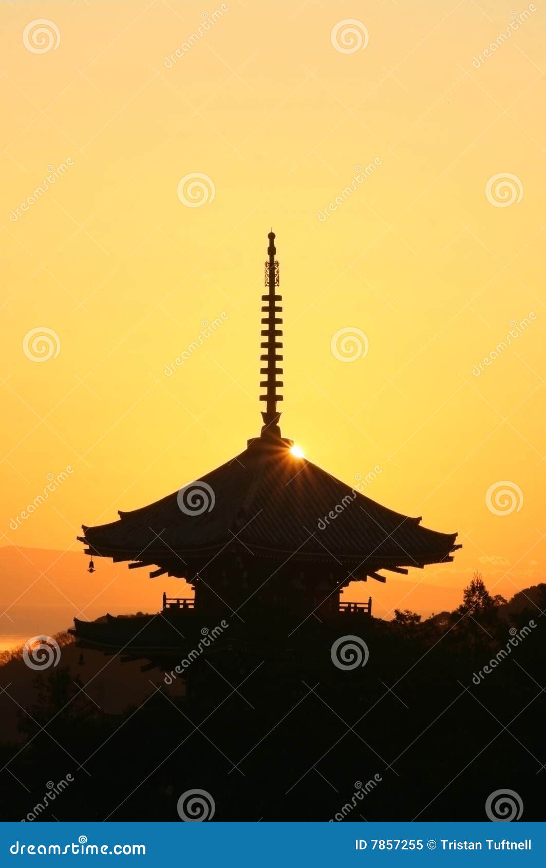Temple sunrise stock image. Image of buddhism, shikoku - 7857255