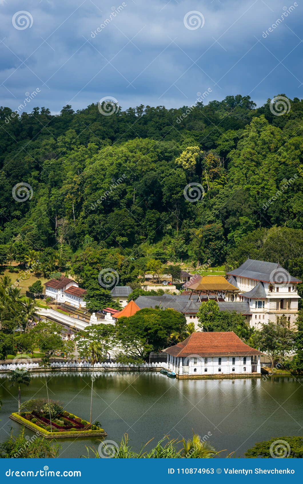 Temple of the Tooth, Kandy, Sri Lanka Stock Image - Image of jungle ...