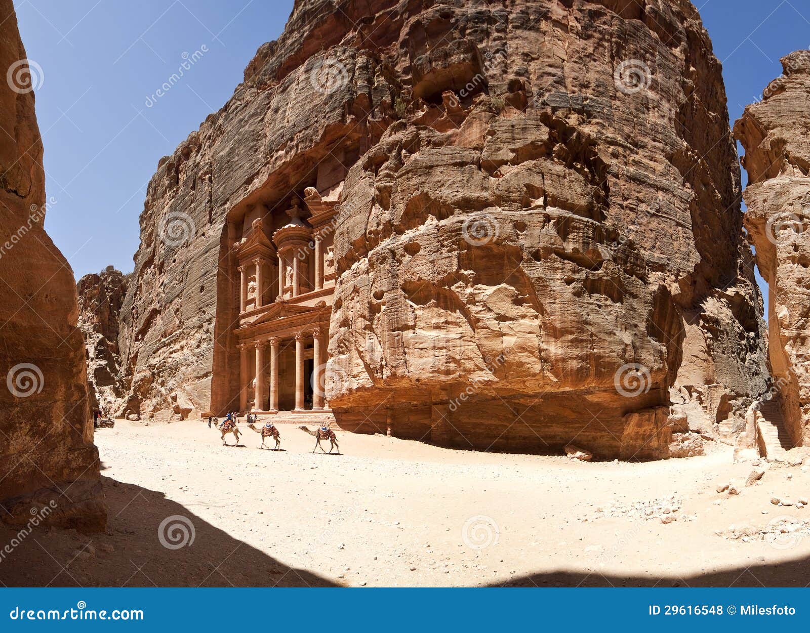 The Temple Treasury of Petra Stock Photo - Image of landmark, history ...