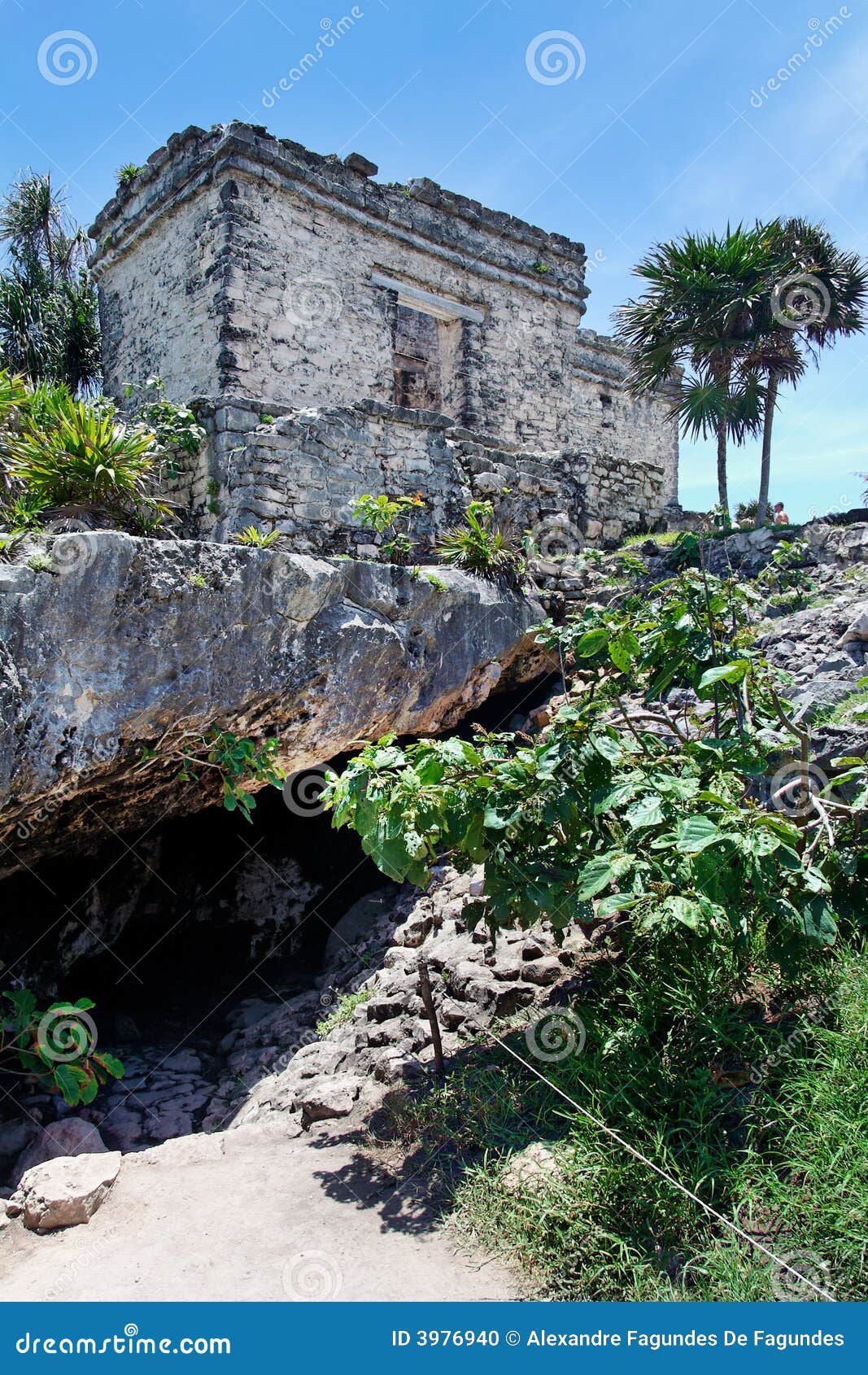Temple Tulum Mexico stock photo. Image of cavern, maya - 3976940