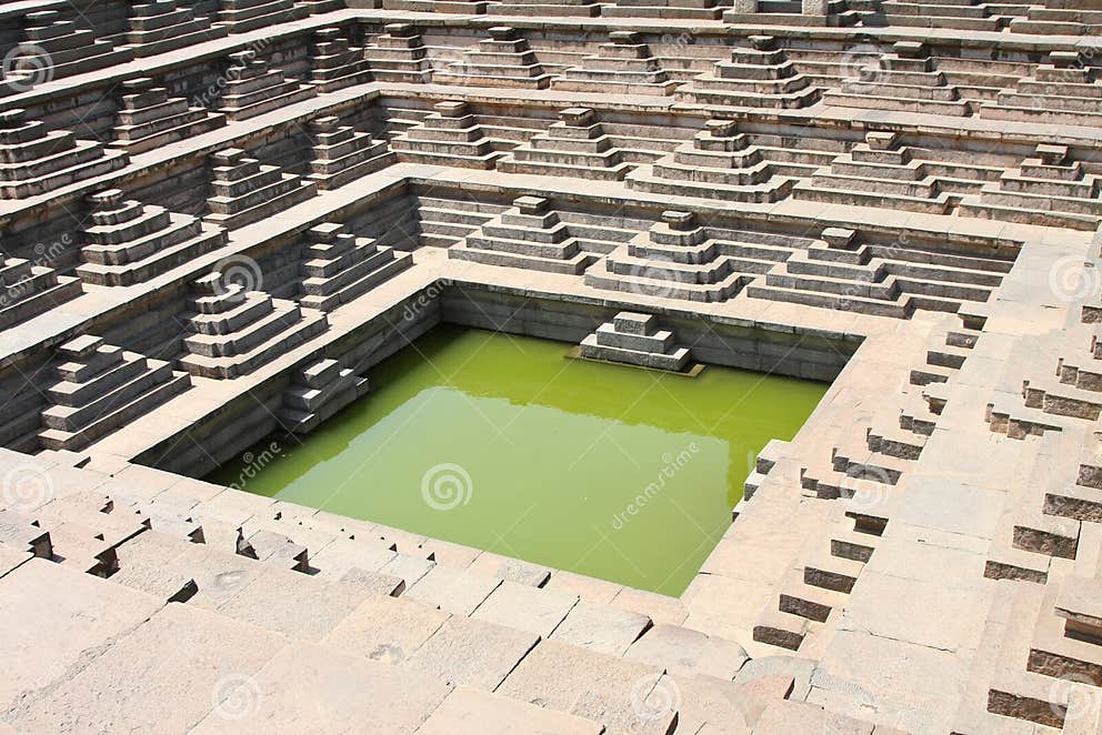 Temple water pool stock image. Image of building, indian - 7250381