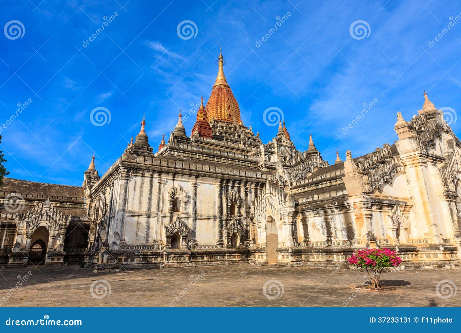 Temples in Bagan stock image. Image of landscape, majestic - 37233131