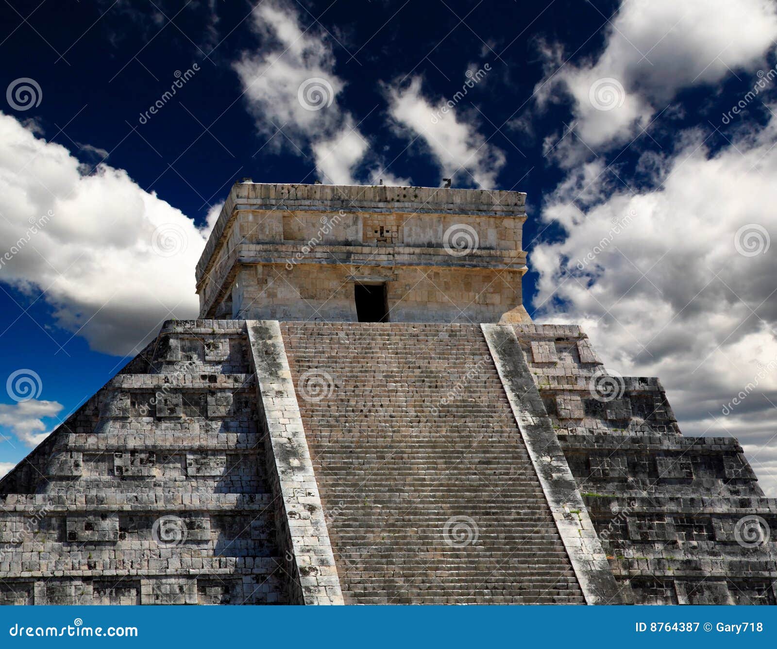 The Temples of Chichen Itza Temple in Mexico Stock Image - Image of ...