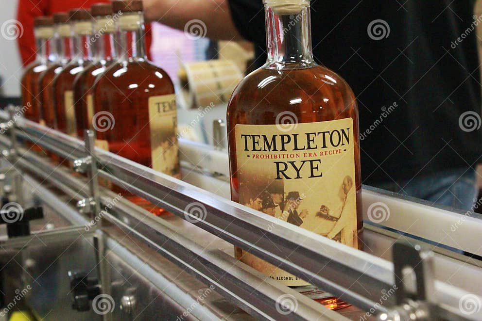 Templeton Rye Whiskey imagen de archivo editorial. Imagen de centeno ...