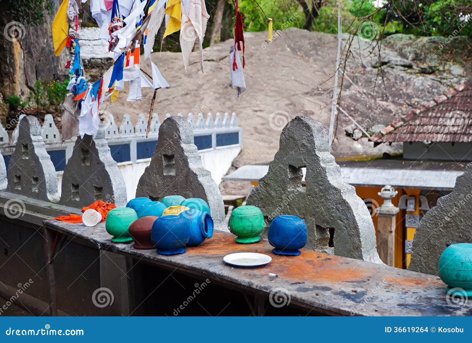 Templo Antigo Da Rocha De Dova, Sri Lanka Foto de Stock - Imagem de ...