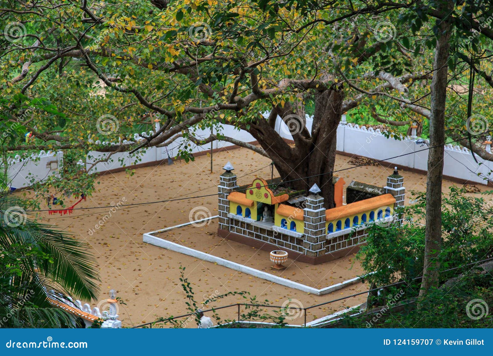 Templo Da Rocha De Pidurangala - Sri Lanka Imagem de Stock - Imagem de ...