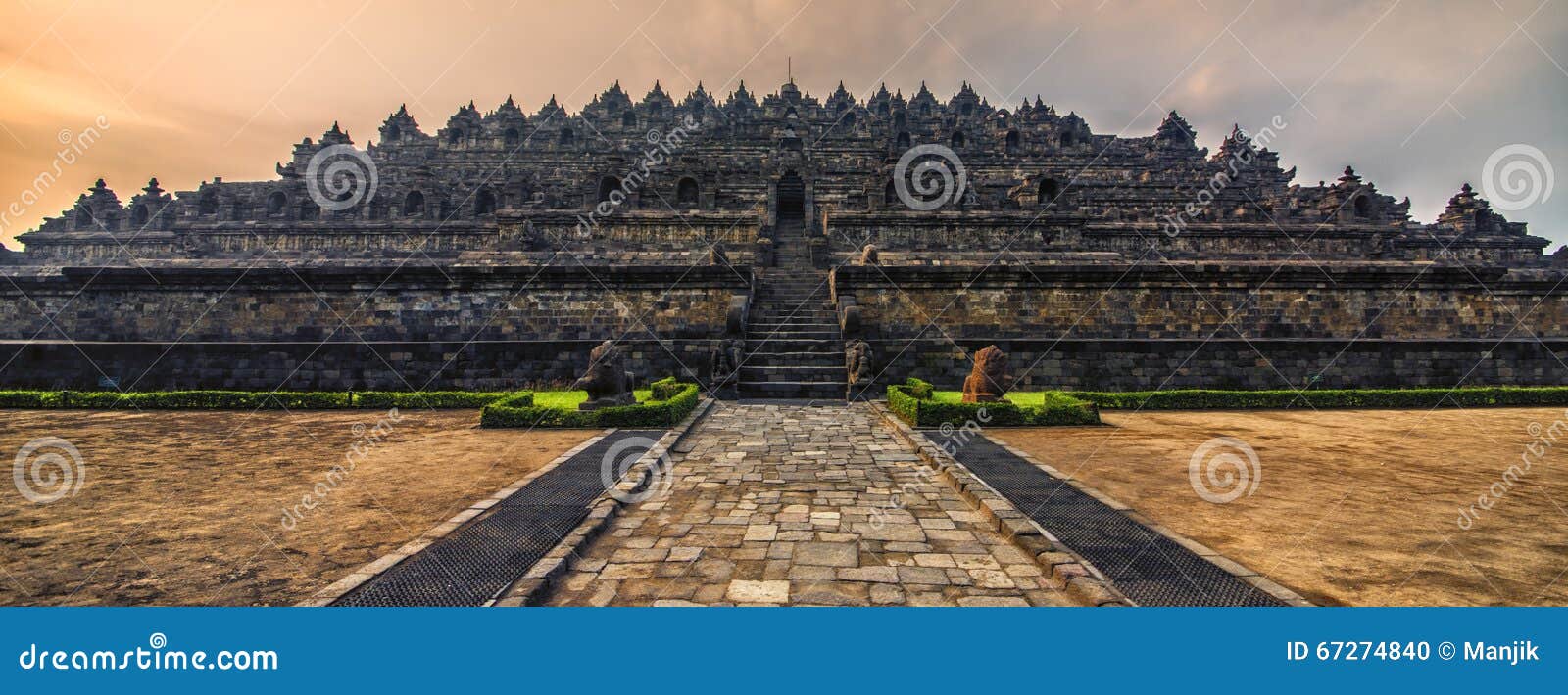 Templo De Borobudur Em Java Foto de Stock - Imagem de deus, java: 67274840