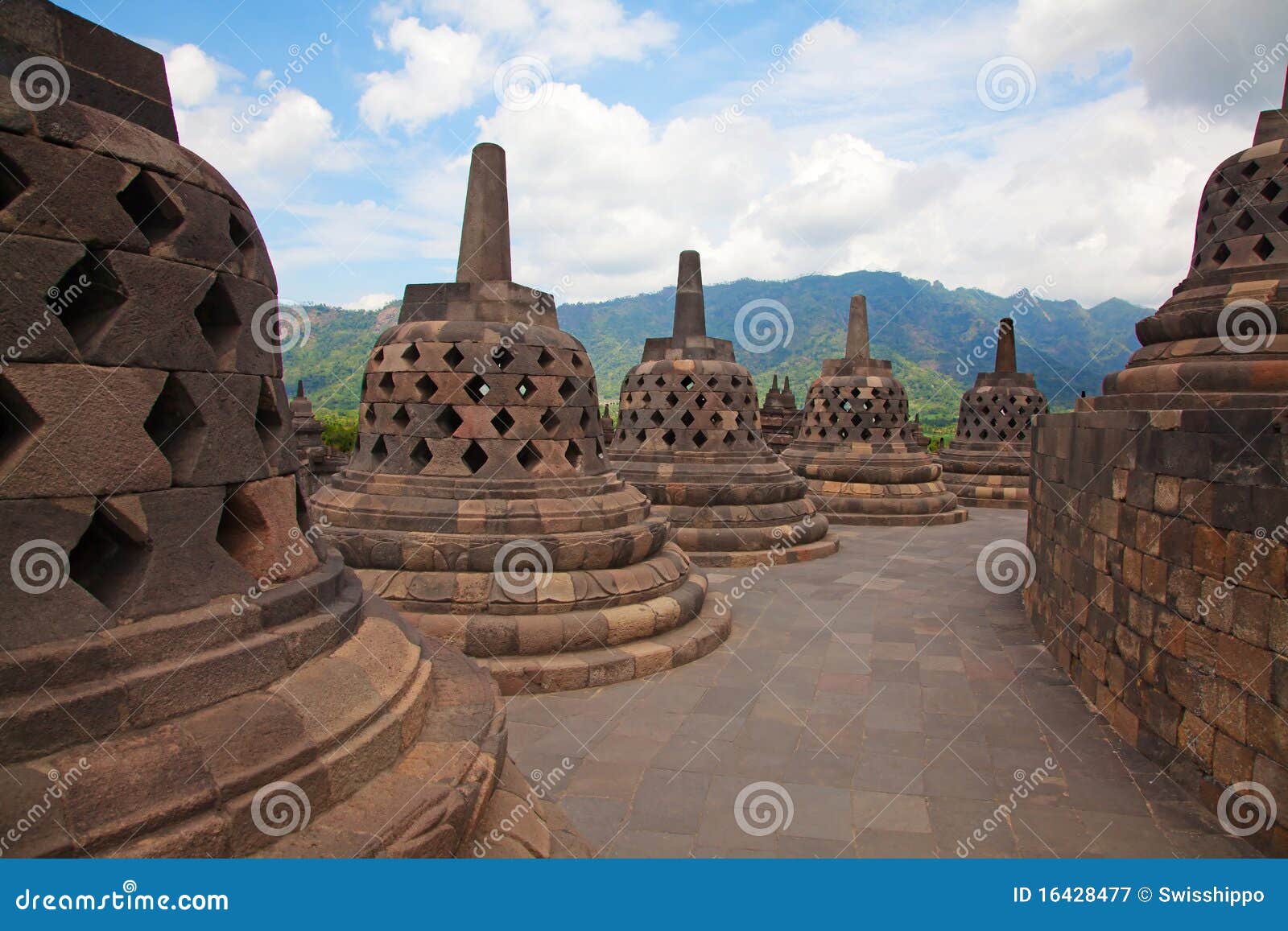 Templo De Borobudur En Indonesia Imagen de archivo - Imagen de budismo ...