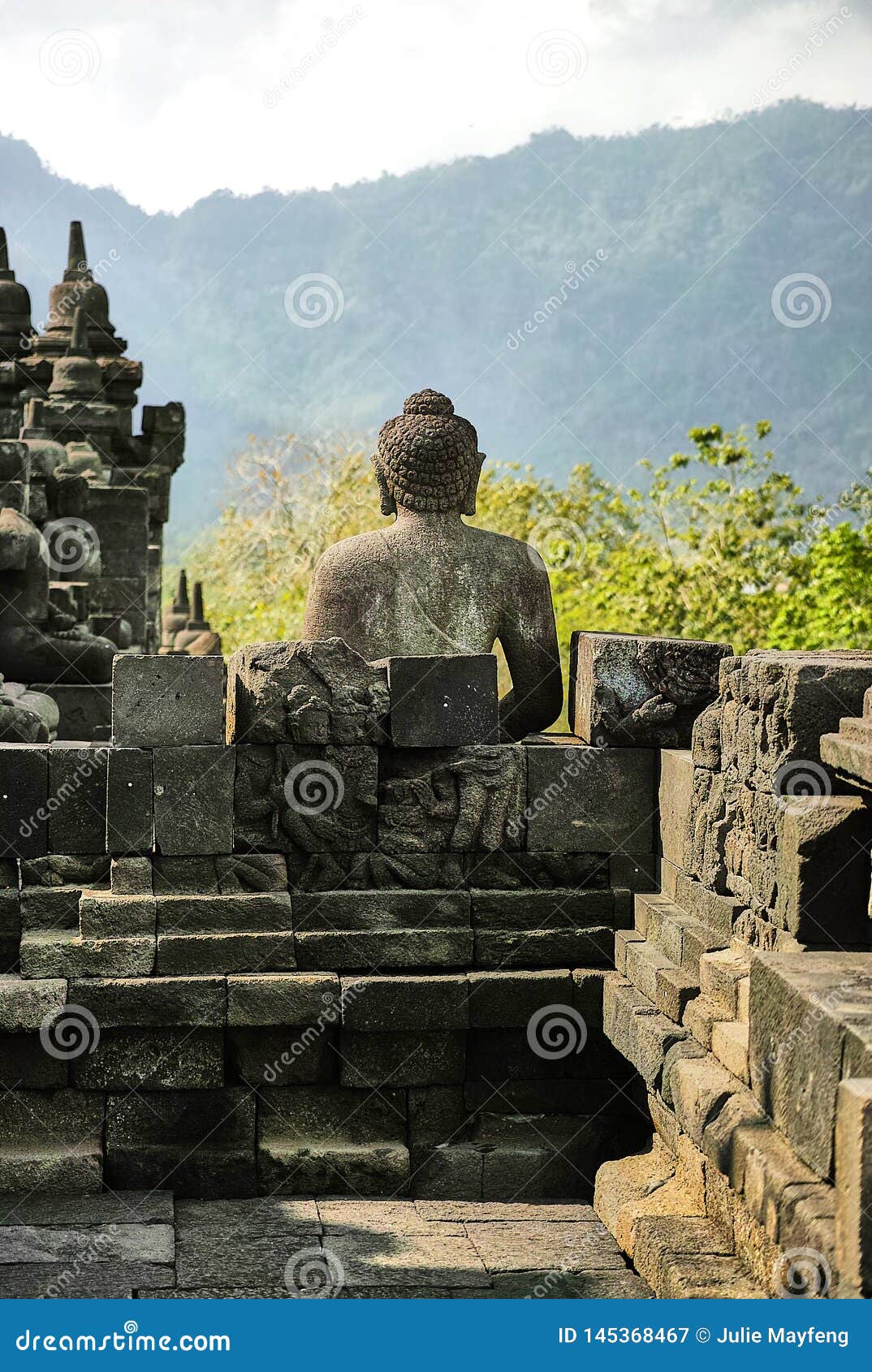 Templo De Borobudur, Isla De Java, Indonesia Fotografía editorial ...