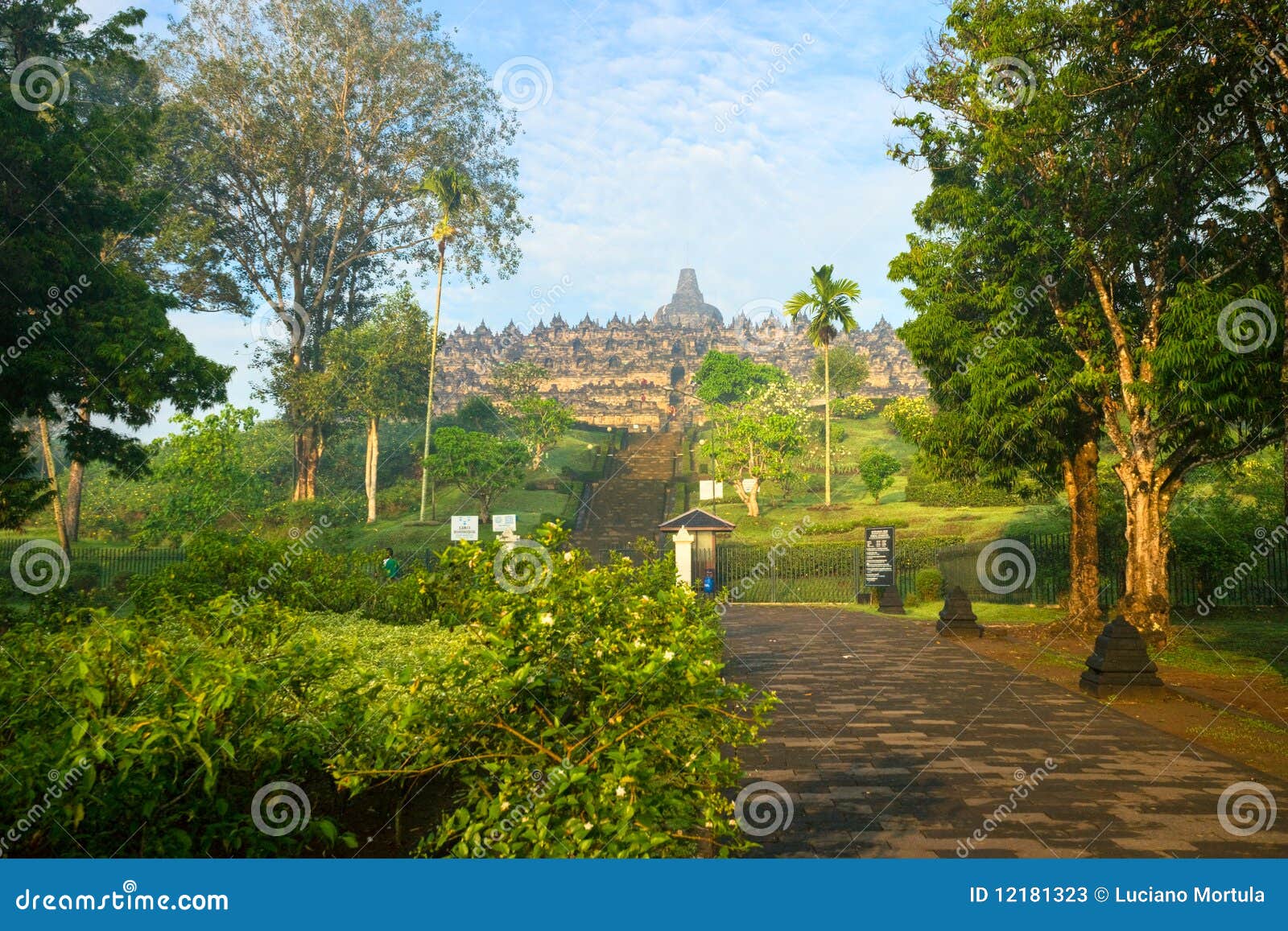 Templo De Borobudur, Yogyakarta, Java, Indonesia. Imagen de archivo ...