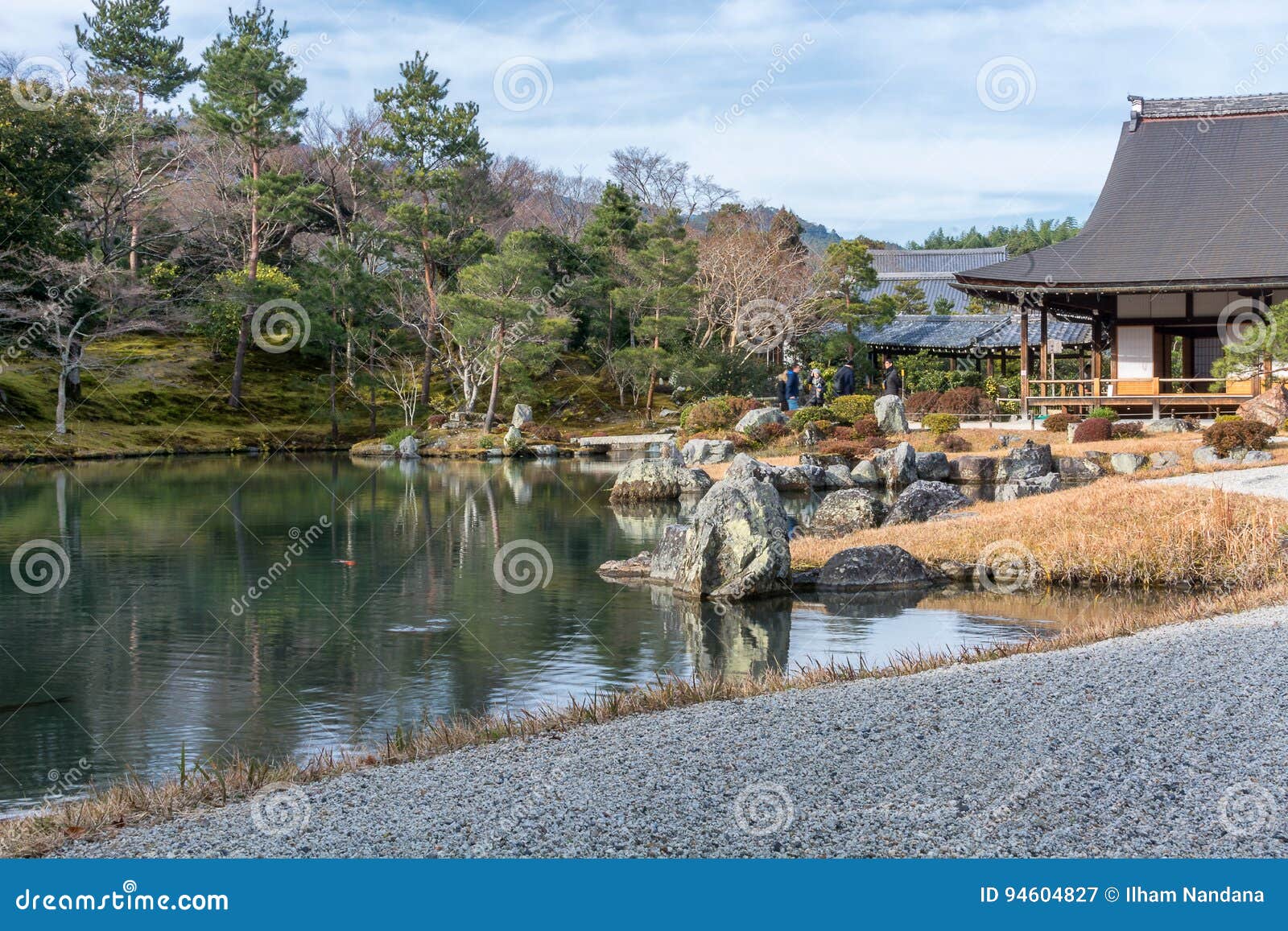 Templo de Japón Tenruji fotografía editorial. Imagen de escénico - 94604827