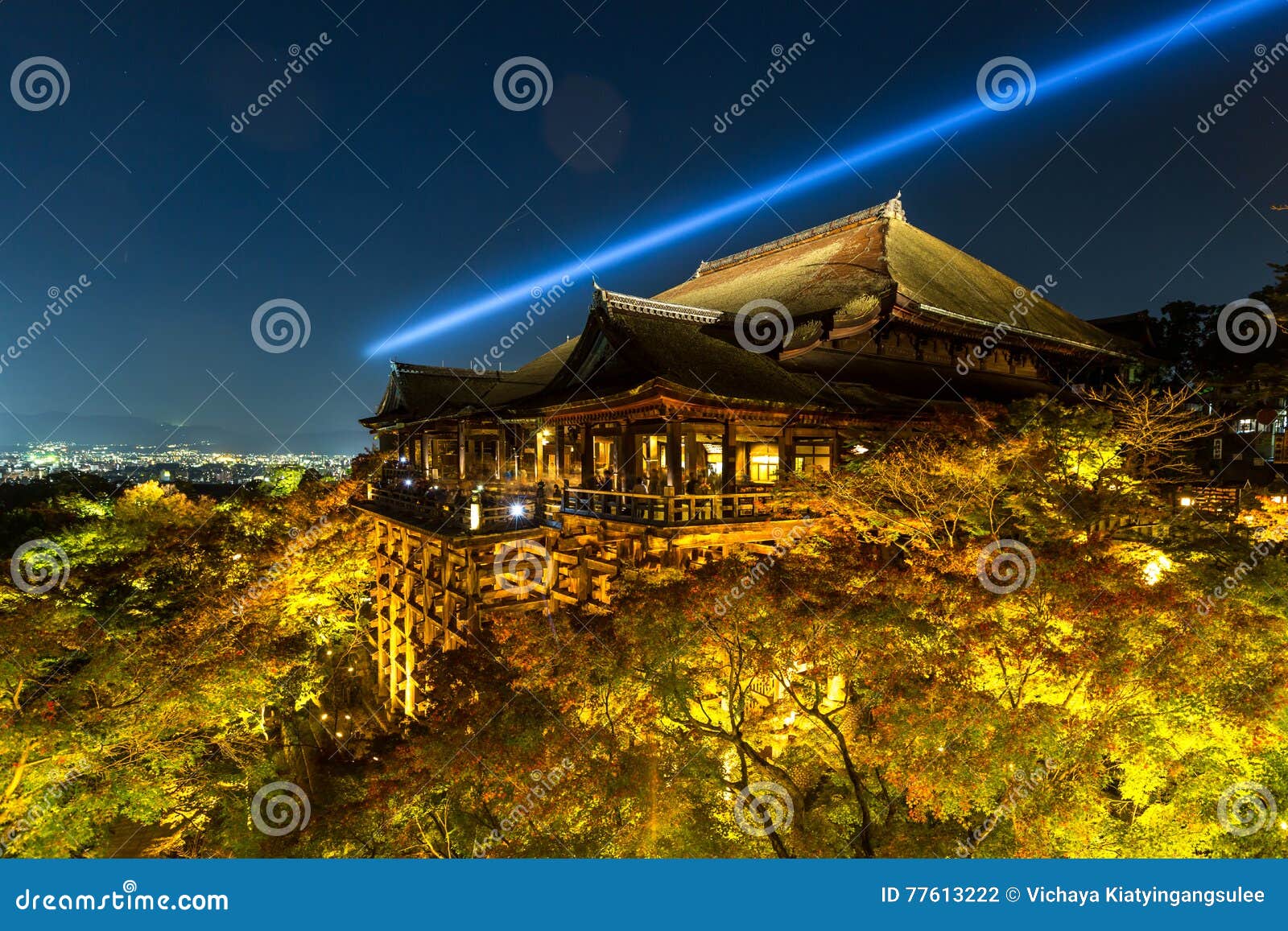 Templo de Kiyomizu-dera foto de stock. Imagem de local - 77613222