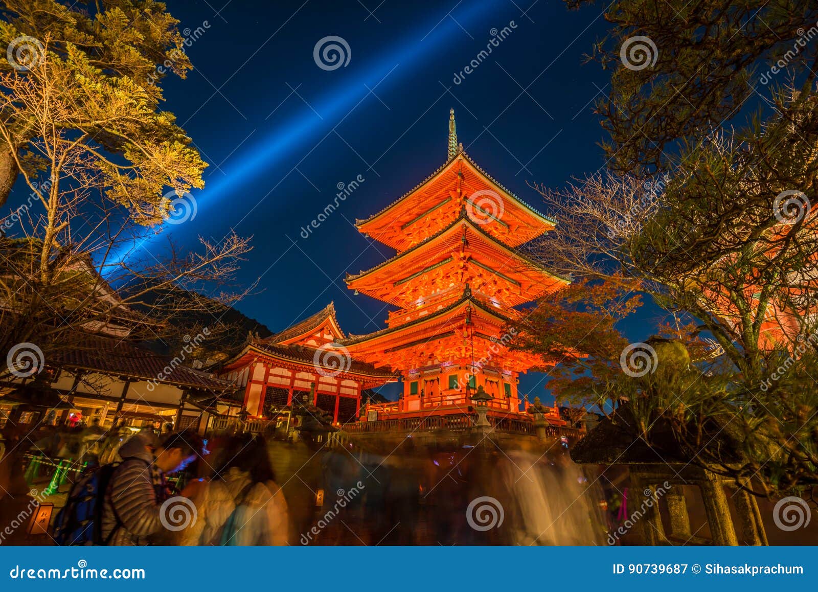 Templo de Kiyomizu-dera fotografia editorial. Imagem de pagode - 90739687