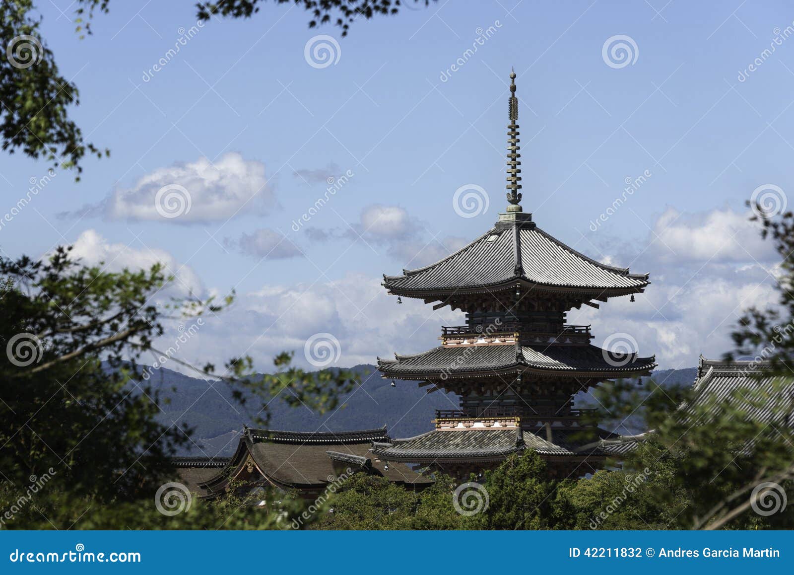 Templo De Kiyomizu-dera, Kyoto Foto de archivo - Imagen de turismo ...