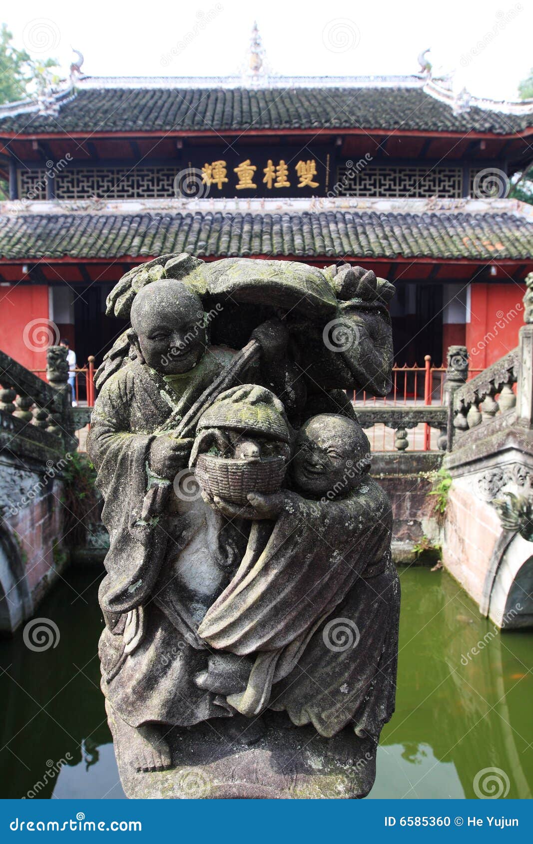 Templo De La Espiga Shuang-GUI Foto de archivo - Imagen de sabido ...