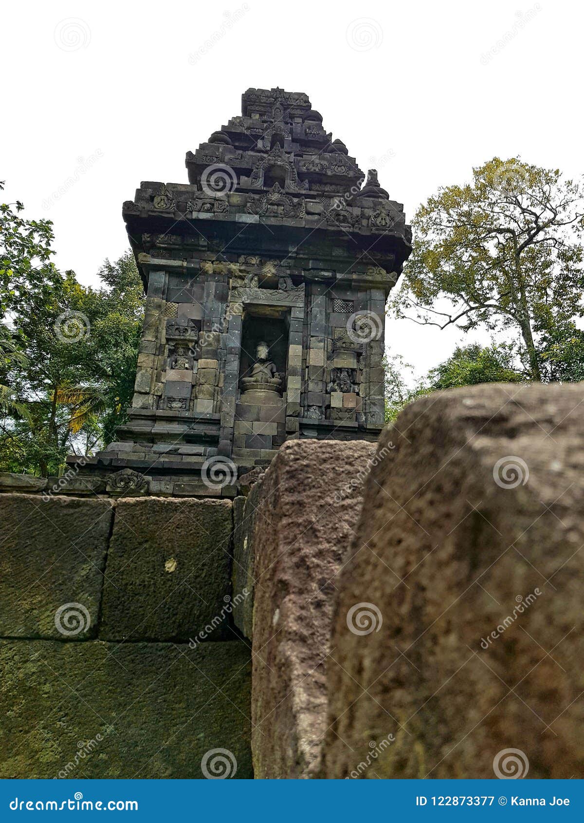 Templo de Merak en Java imagen de archivo. Imagen de templo - 122873377