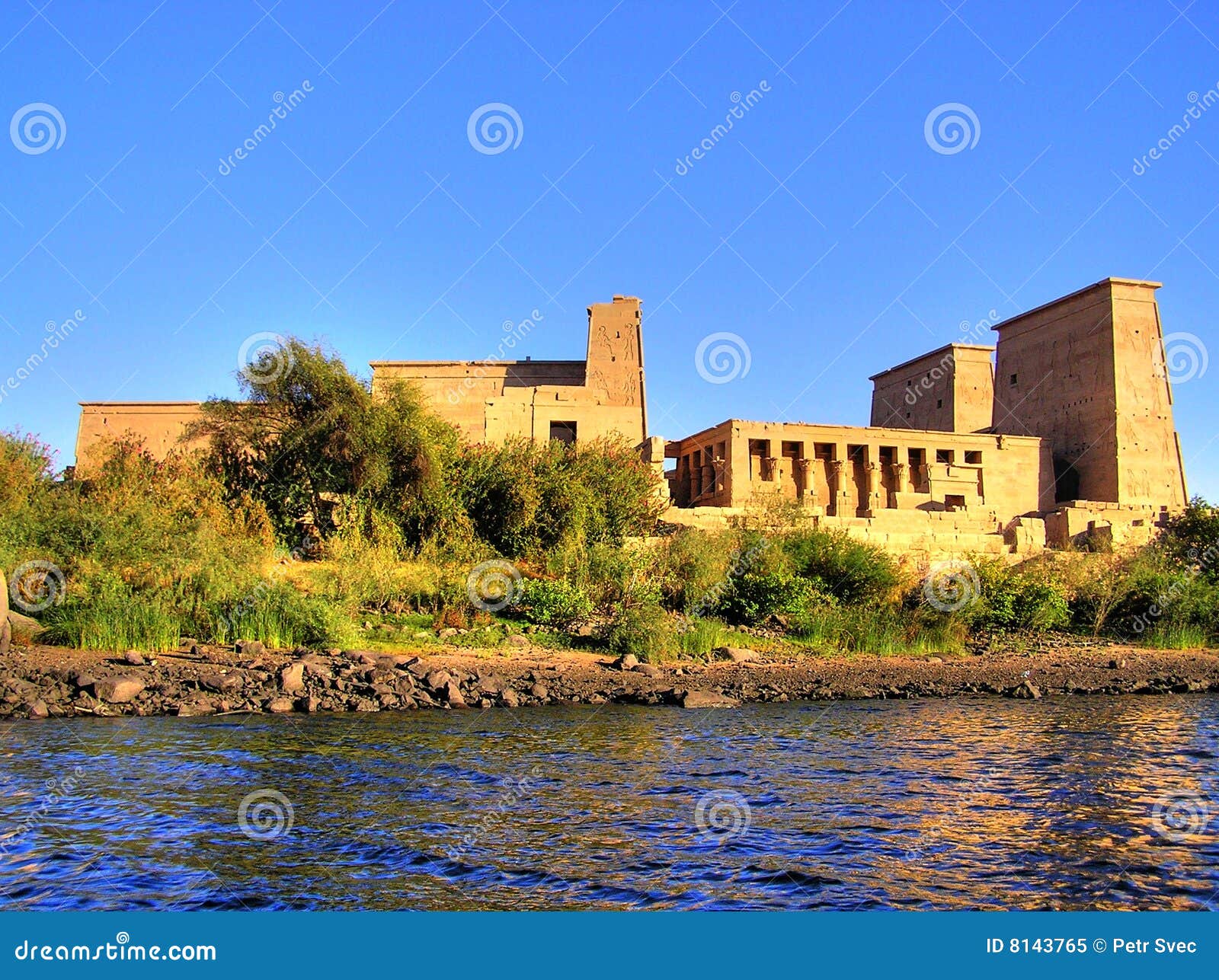 Templo de Philae imagen de archivo. Imagen de oldest, monumento - 8143765