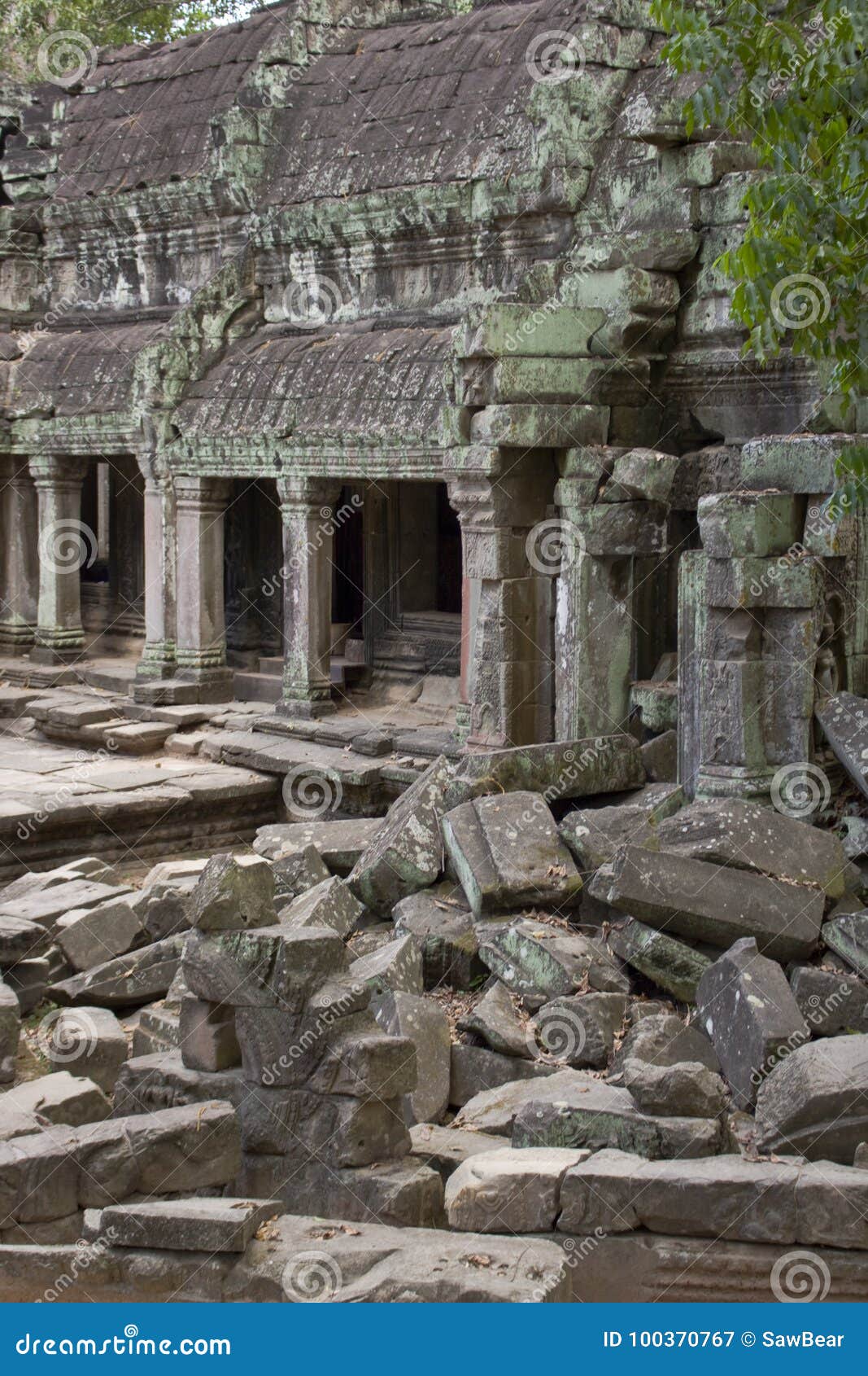 Templo de TA Prohm imagen de archivo. Imagen de viejo - 100370767
