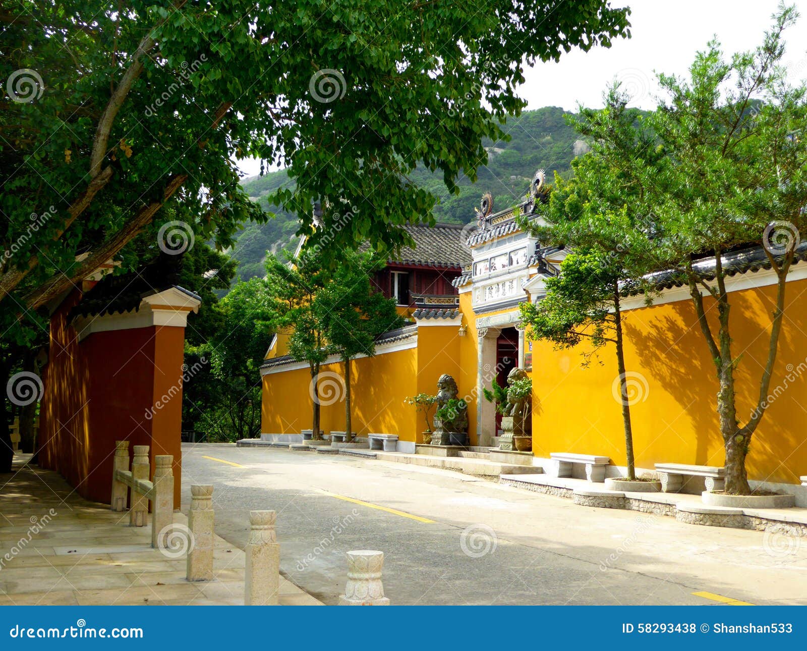 Templo Jing Do Yuan Do Hui Do Ci Foto de Stock - Imagem de grande ...