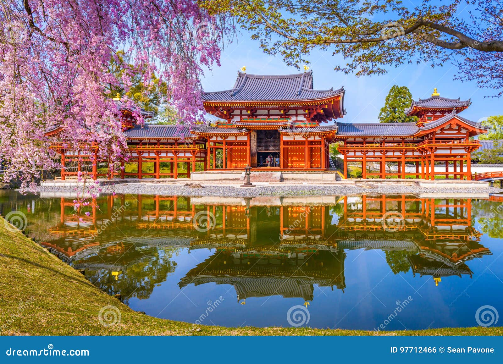Templo Kyoto de Byodoin foto de archivo. Imagen de cultura - 97712466