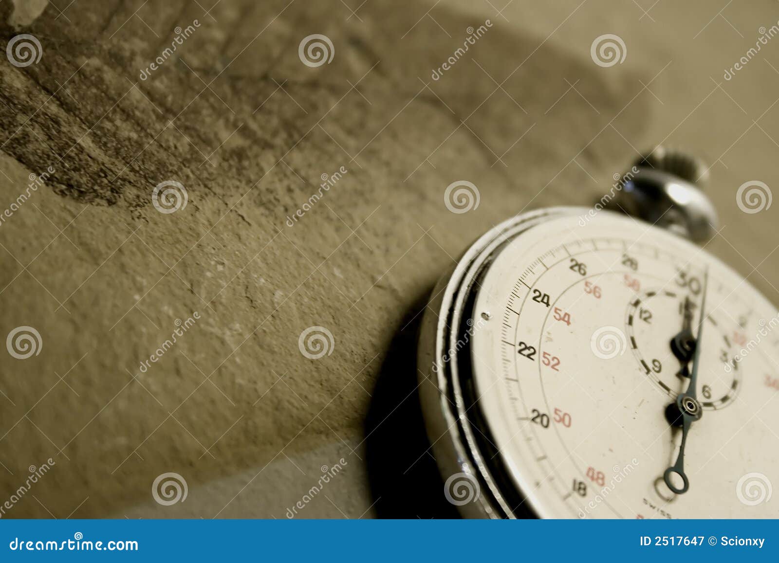 Tempo immagine stock. Immagine di tempo, attesa, traliccio - 2517647