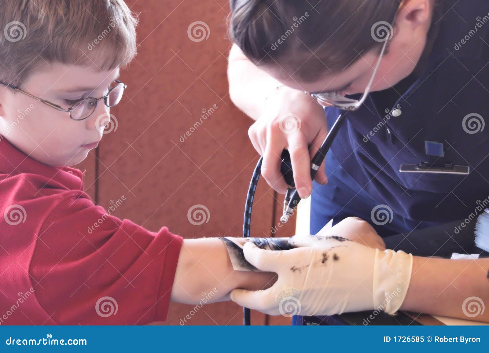 Temporary Cartoons, Illustrations & Vector Stock Images - 17628 ...