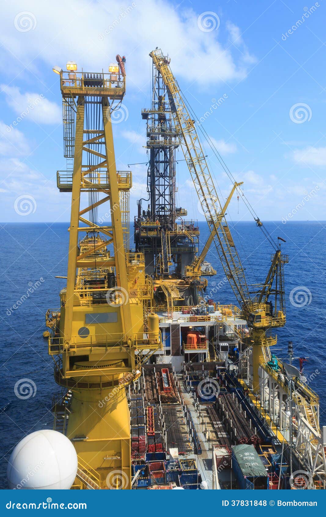 Tender Drilling Oil Rig (Barge Oil Rig) On The Production Platform ...