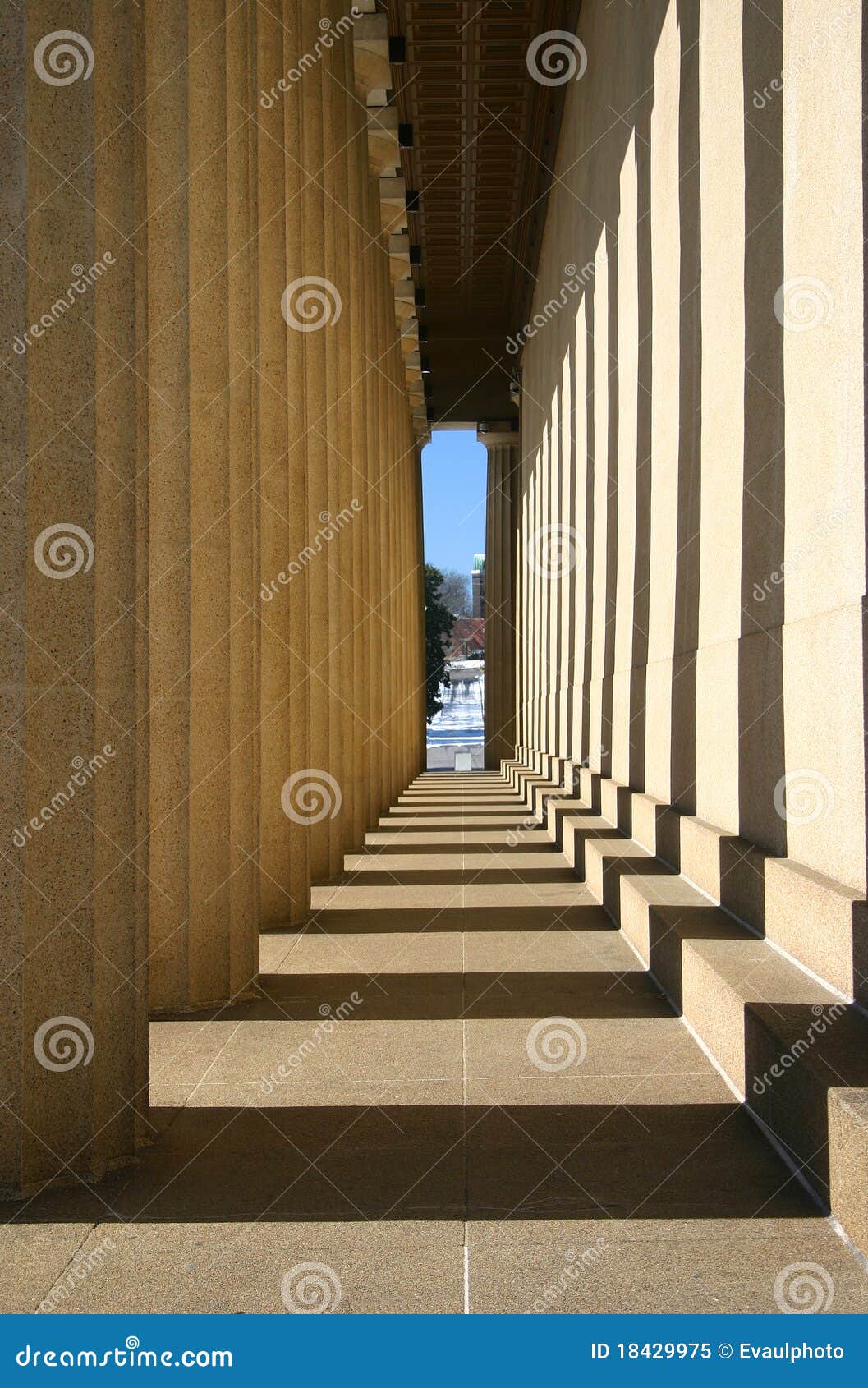 Tennessee Parthenon 12 stock image. Image of attraction - 18429975