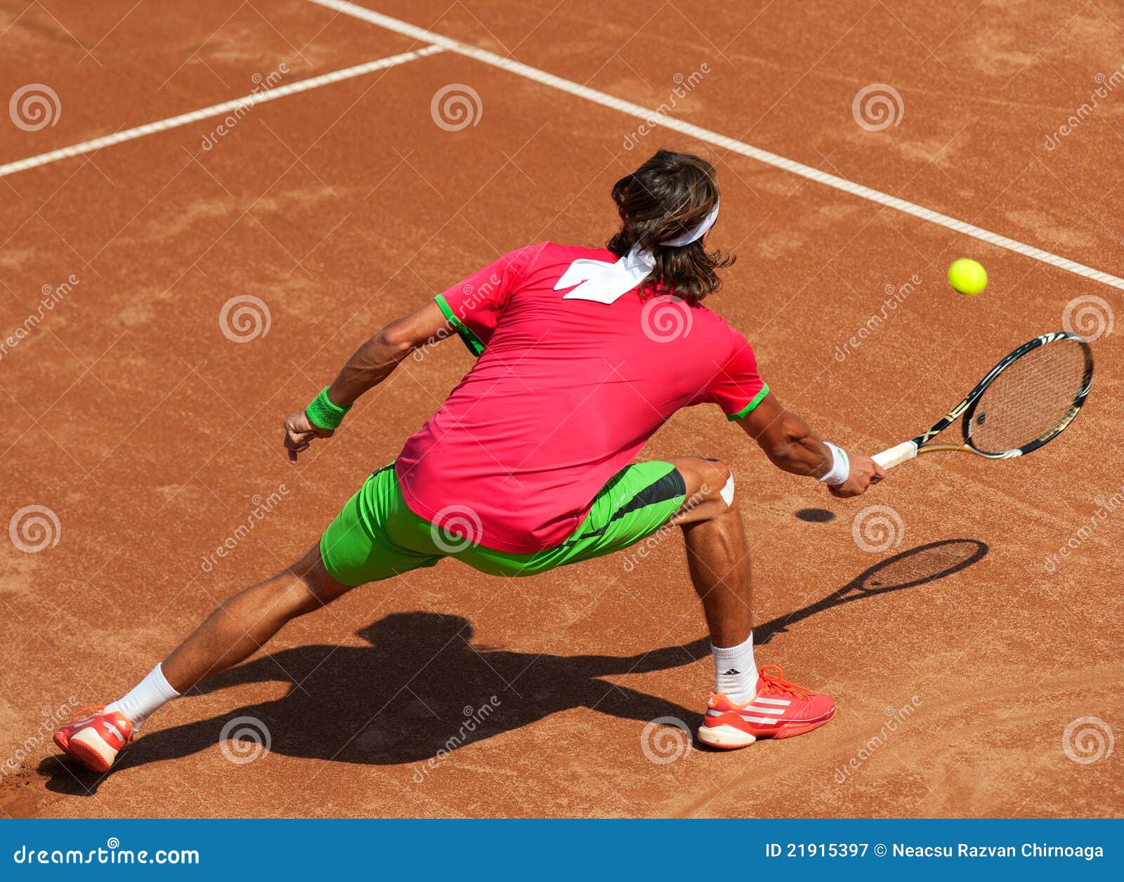 Tennis player in action editorial photography. Image of racket - 21915397
