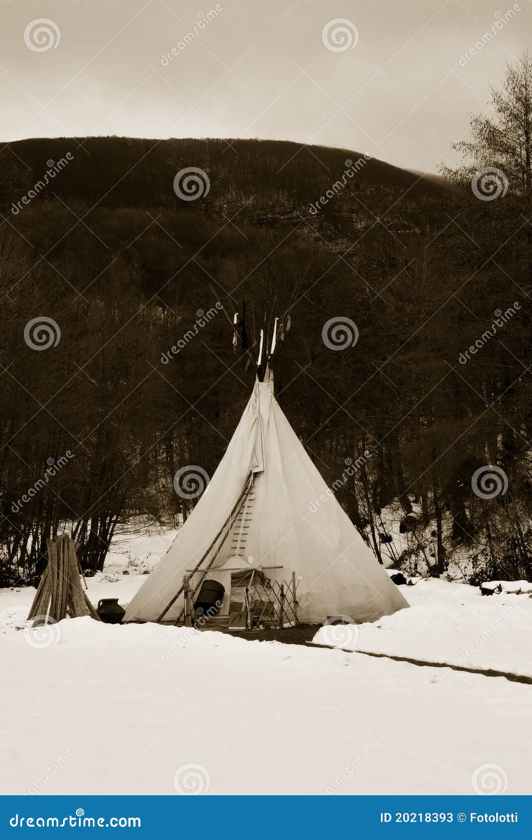Tent of the Indian stock image. Image of indigenous, snowy - 20218393