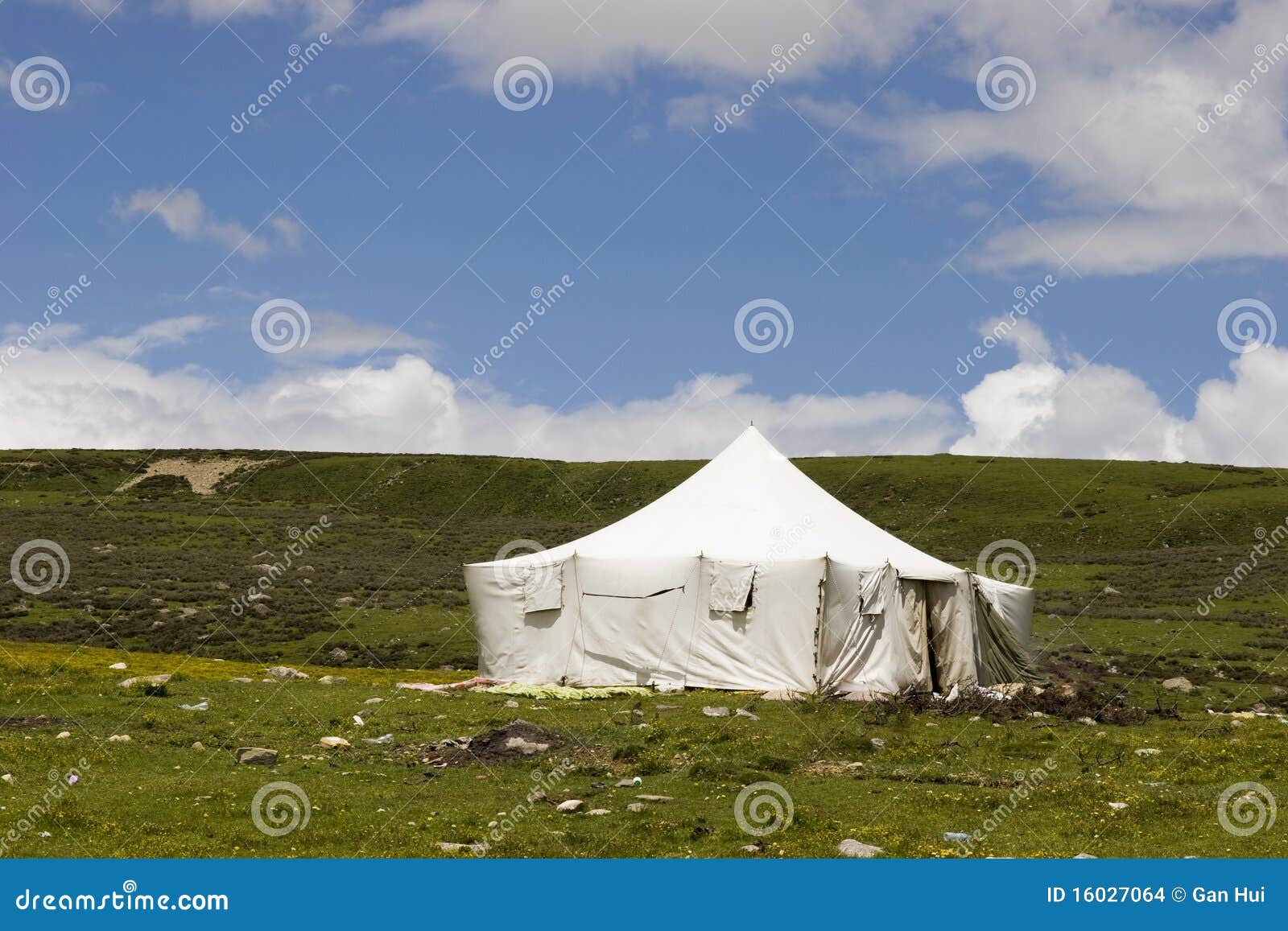 Tent in nature stock photo. Image of mountain, country - 16027064