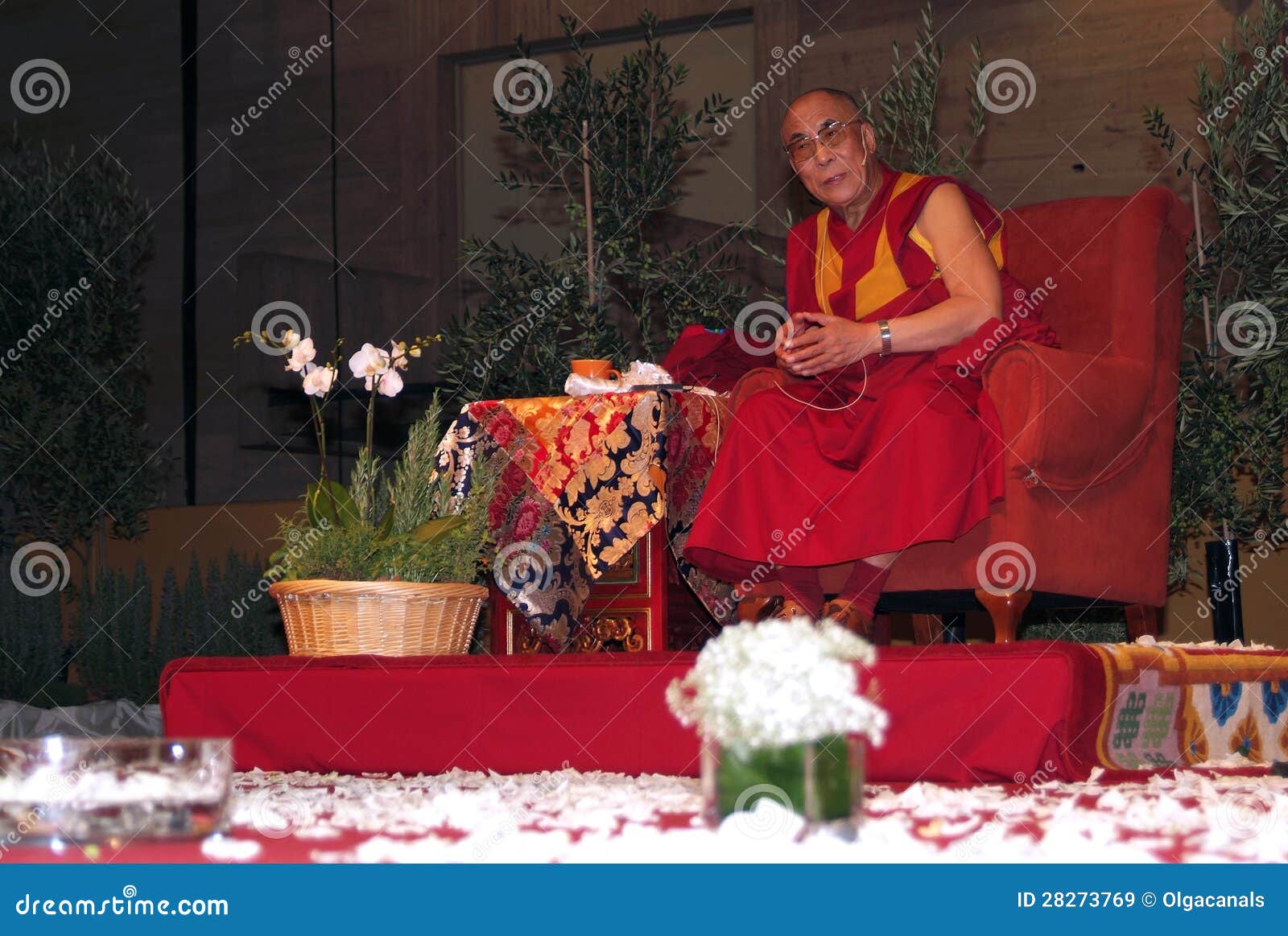 Tenzin Gyatso editorial stock image. Image of politician - 28273769