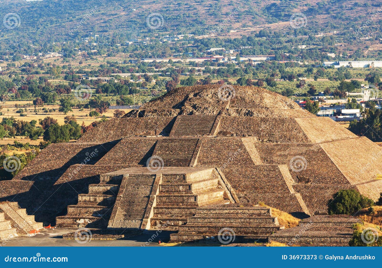 Teotihuacan stock image. Image of country, peak, maya - 36973373