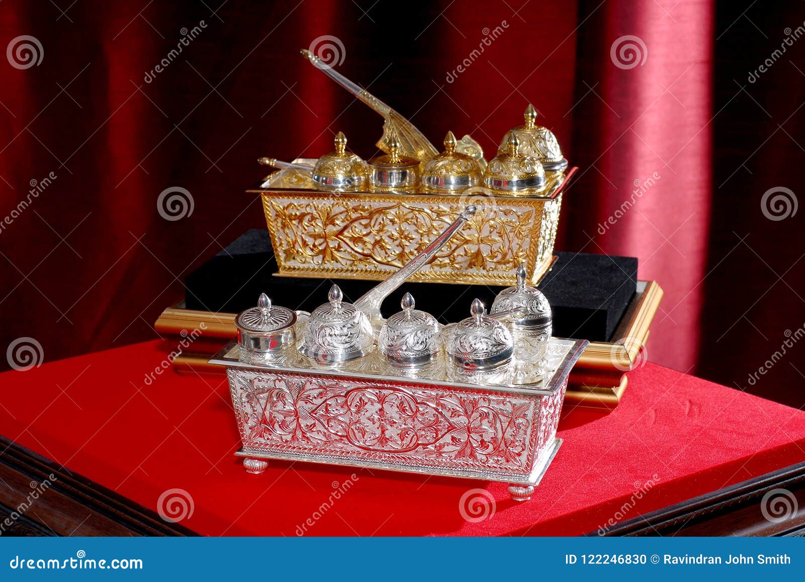 Beetle Nut Container - Tepak Sireh Editorial Image - Image of crafted ...