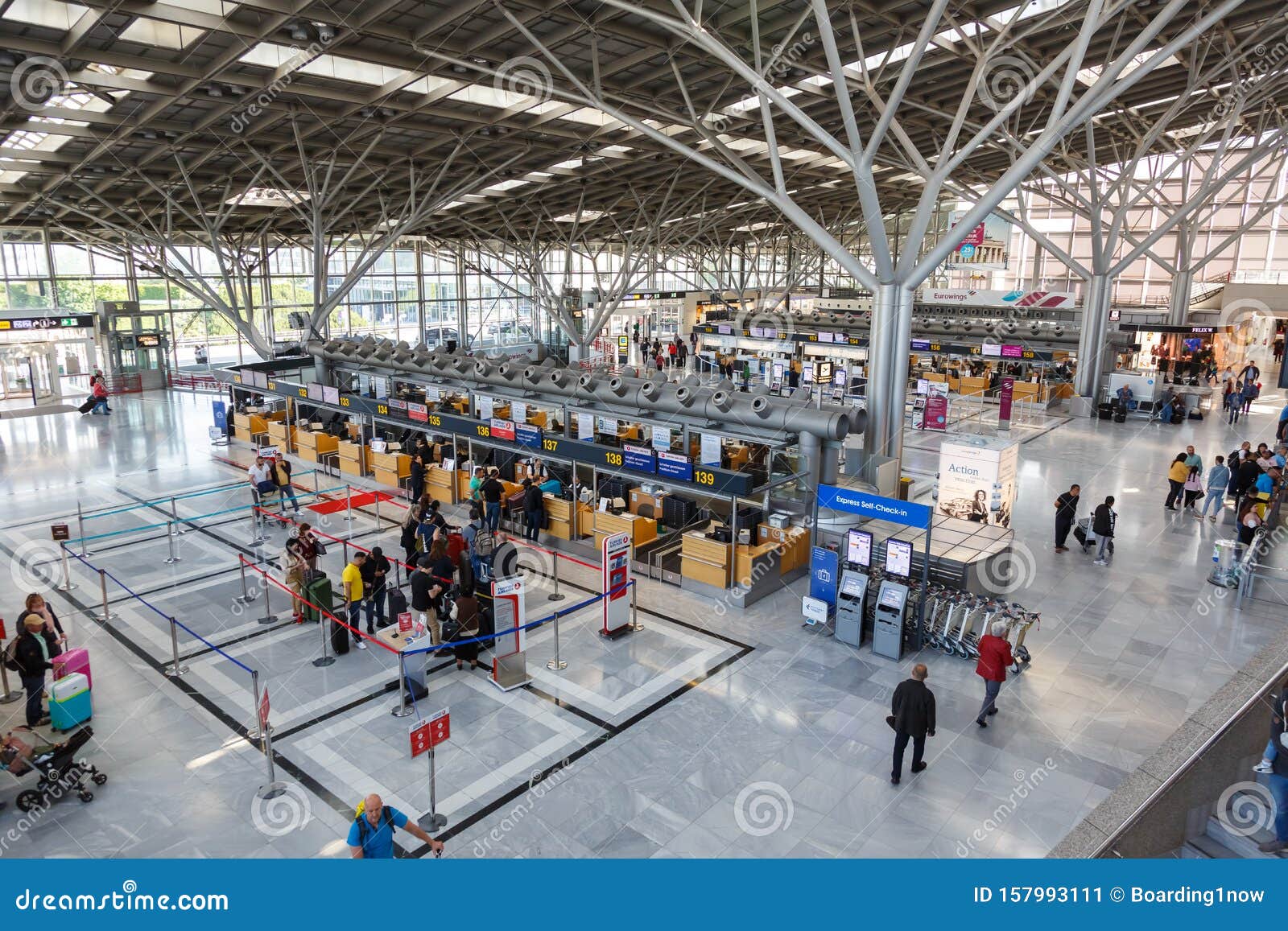 Terminal 1 STR Del Aeropuerto De Stuttgart Foto editorial - Imagen de ...