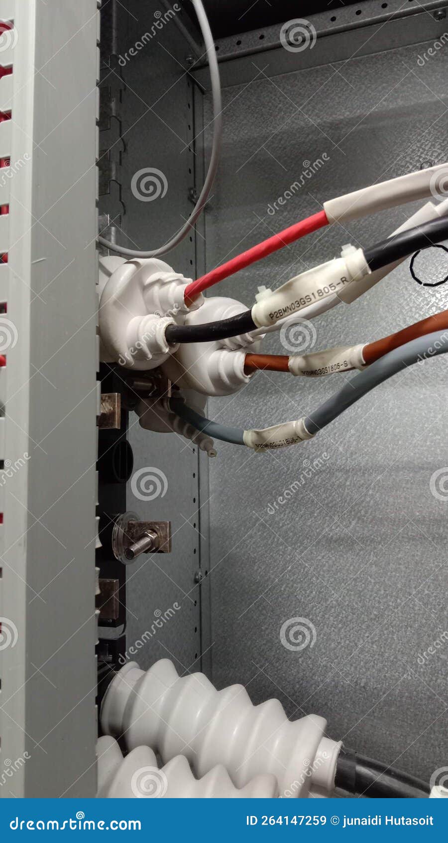 Terminasi Cable Power in Panel Stock Image - Image of terminasi, power ...