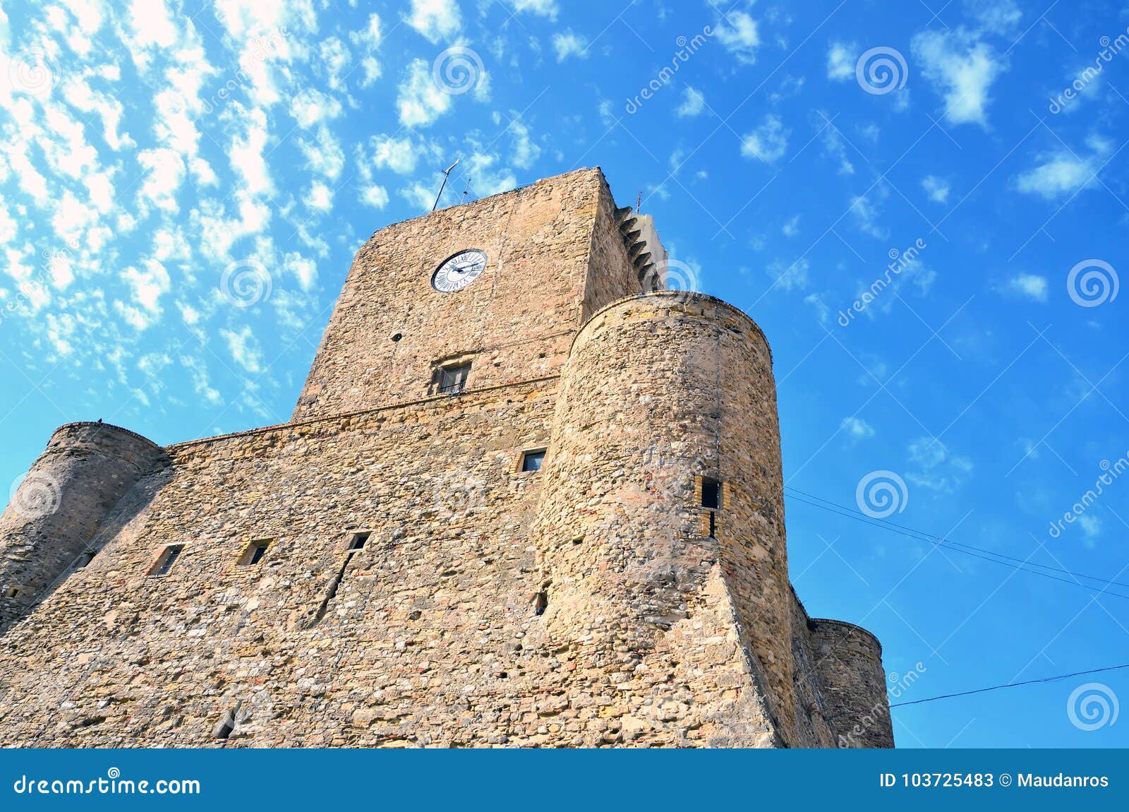 Termoli, Molise, Italia immagine stock. Immagine di cielo - 103725483