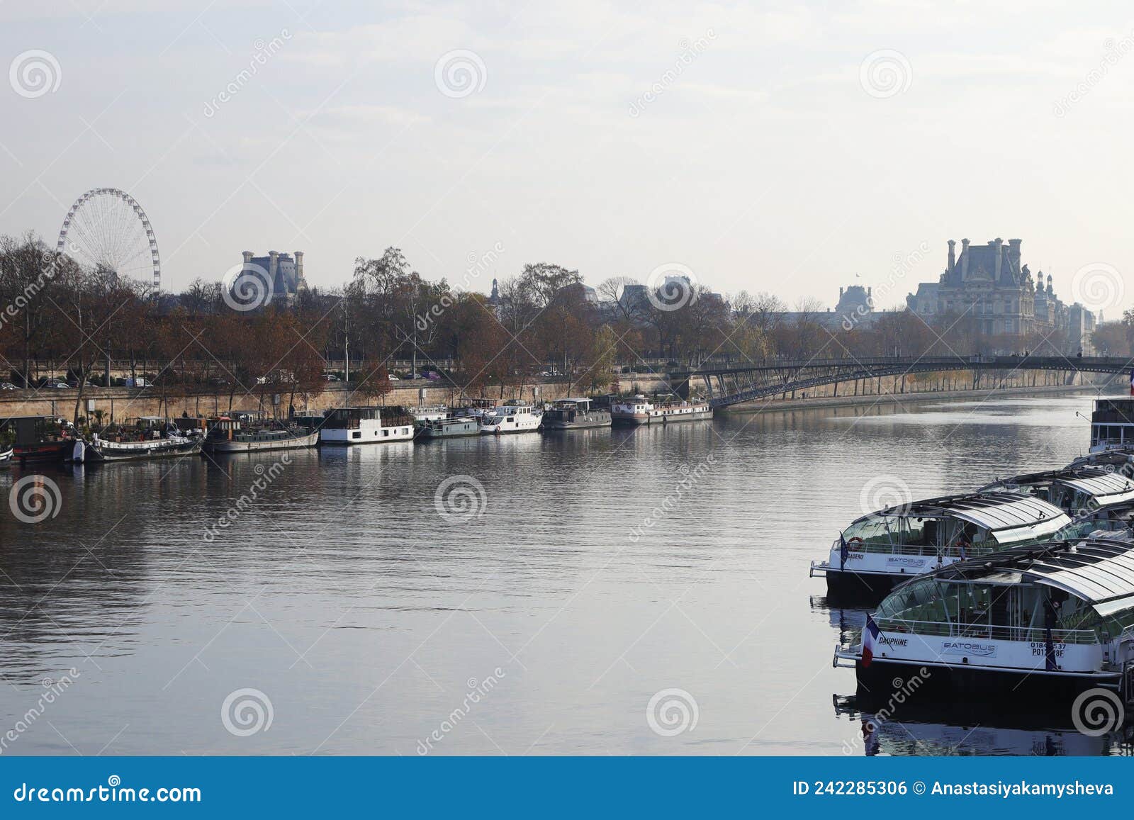 Terrazas En El Centro De París Francia Foto editorial - Imagen de ...
