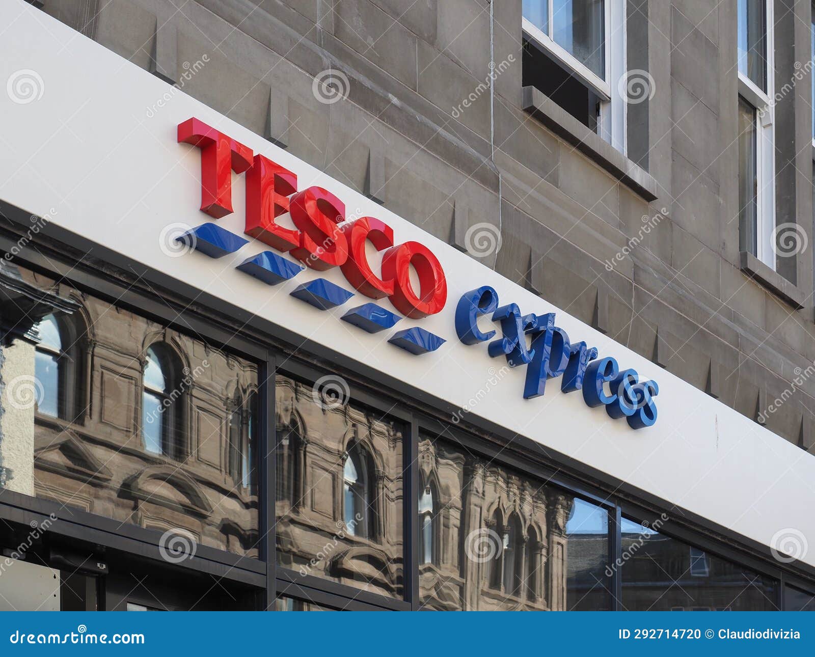 Tesco Express Shopfront Sign in Dundee Editorial Image - Image of ...