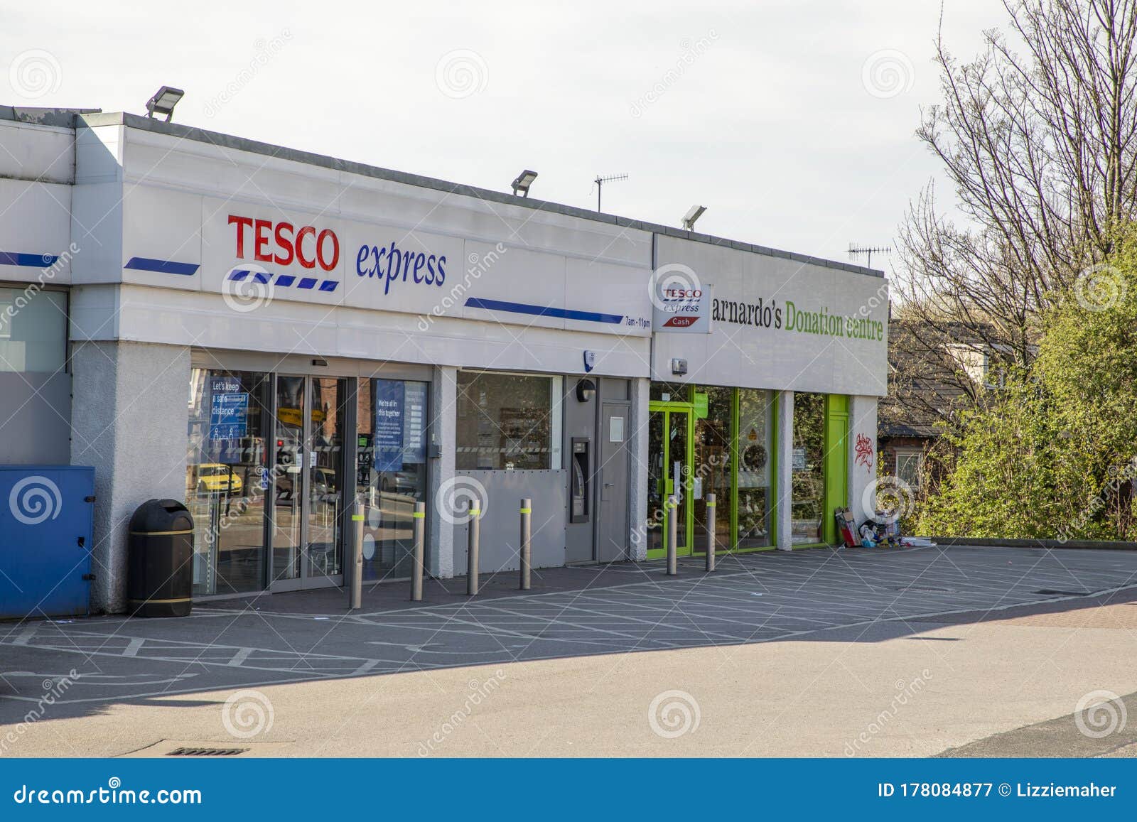 Tesco Express Store editorial photography. Image of market - 178084877