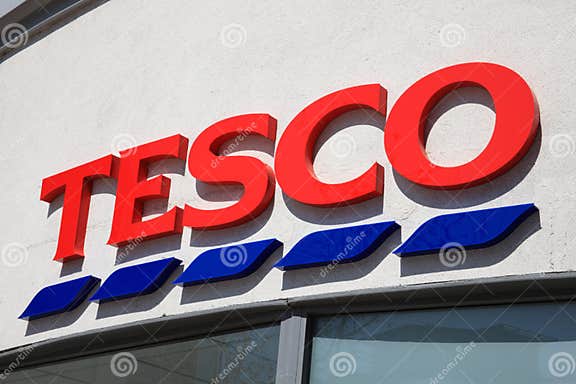 Tesco Sign editorial image. Image of advertisement, label - 19526035