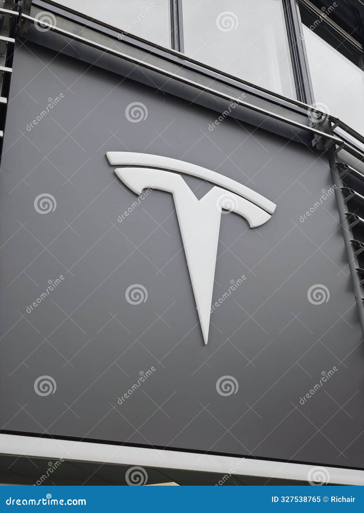 Tesla logo on store front editorial image. Image of electric - 327538765