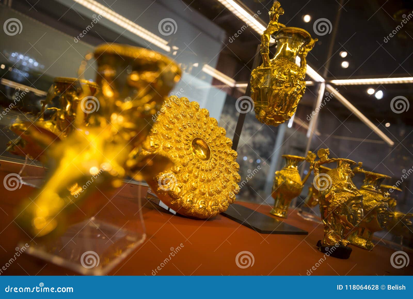 Tesoro De Oro De Panagyurishte Foto de archivo - Imagen de valioso ...