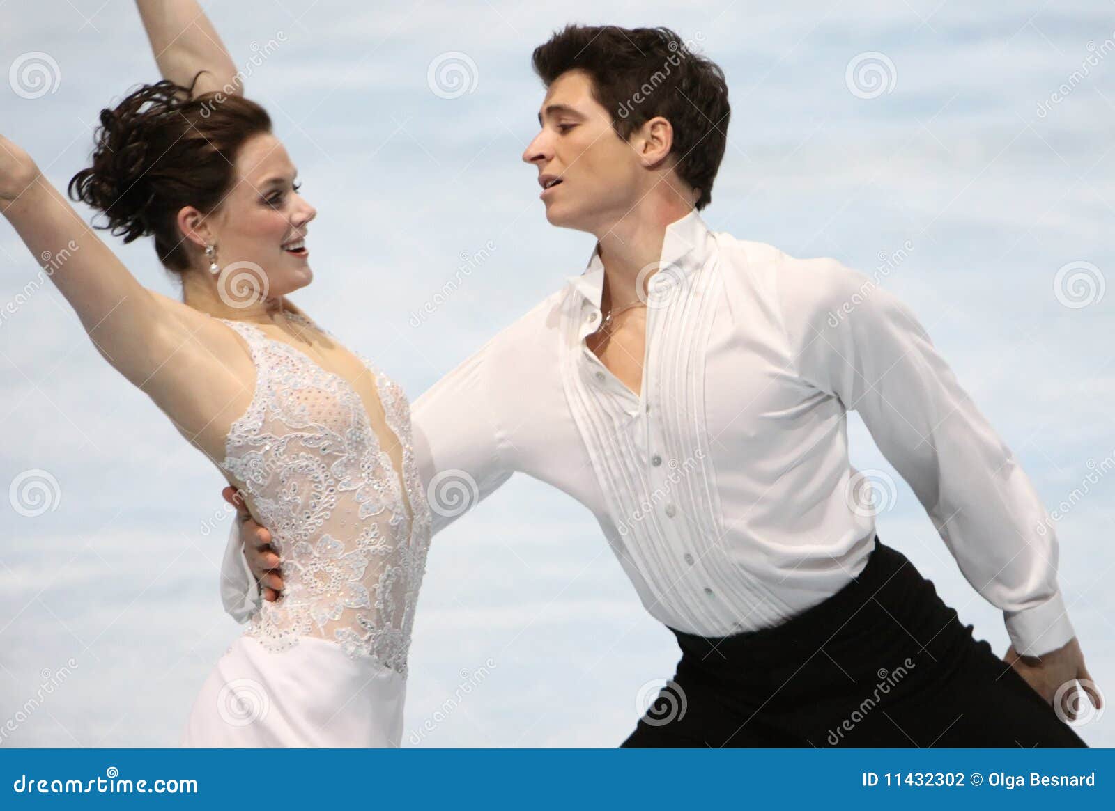Tessa Virtue And Scott Moir Win Gold (CAN) Editorial Photo ...