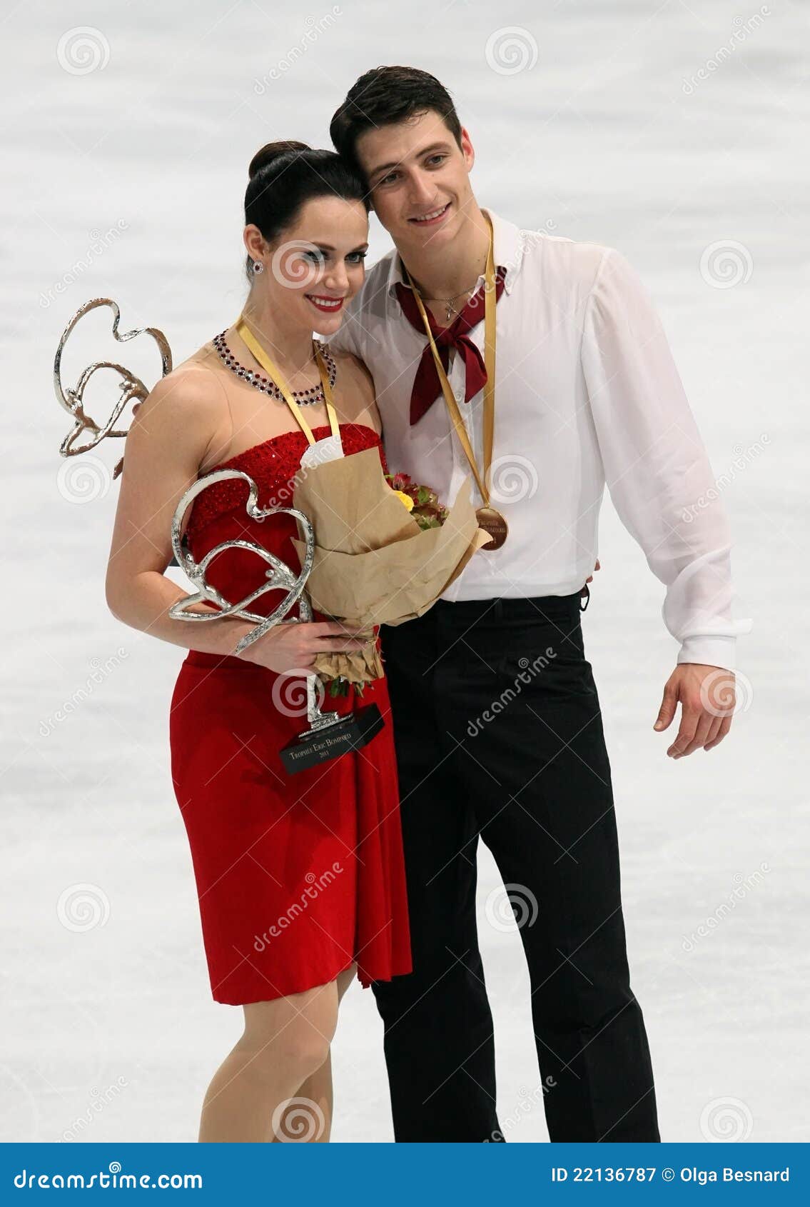 Tessa Virtue And Scott Moir Win Gold (CAN) Editorial Photo ...