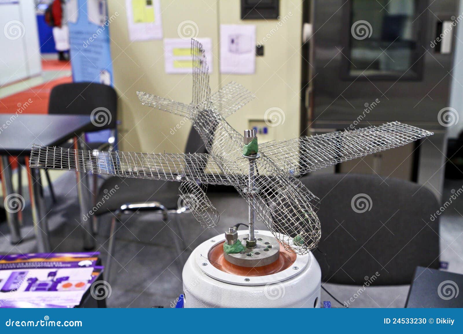 Test Stand model airplane editorial image. Image of flying - 24533230