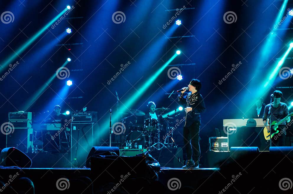Texas band on stage editorial stock image. Image of relaxing - 51647159