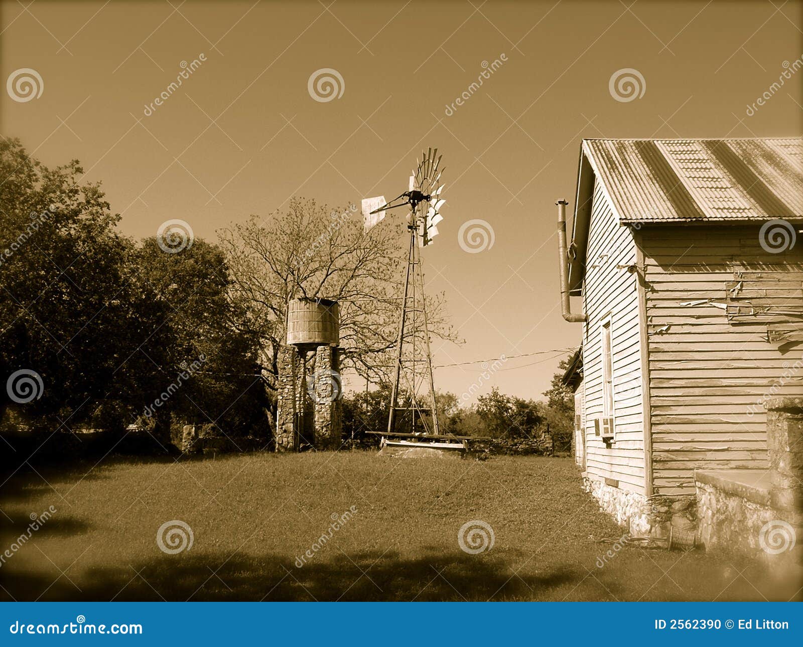 Texas Farm House stock photo. Image of hill, ranch, stone - 2562390