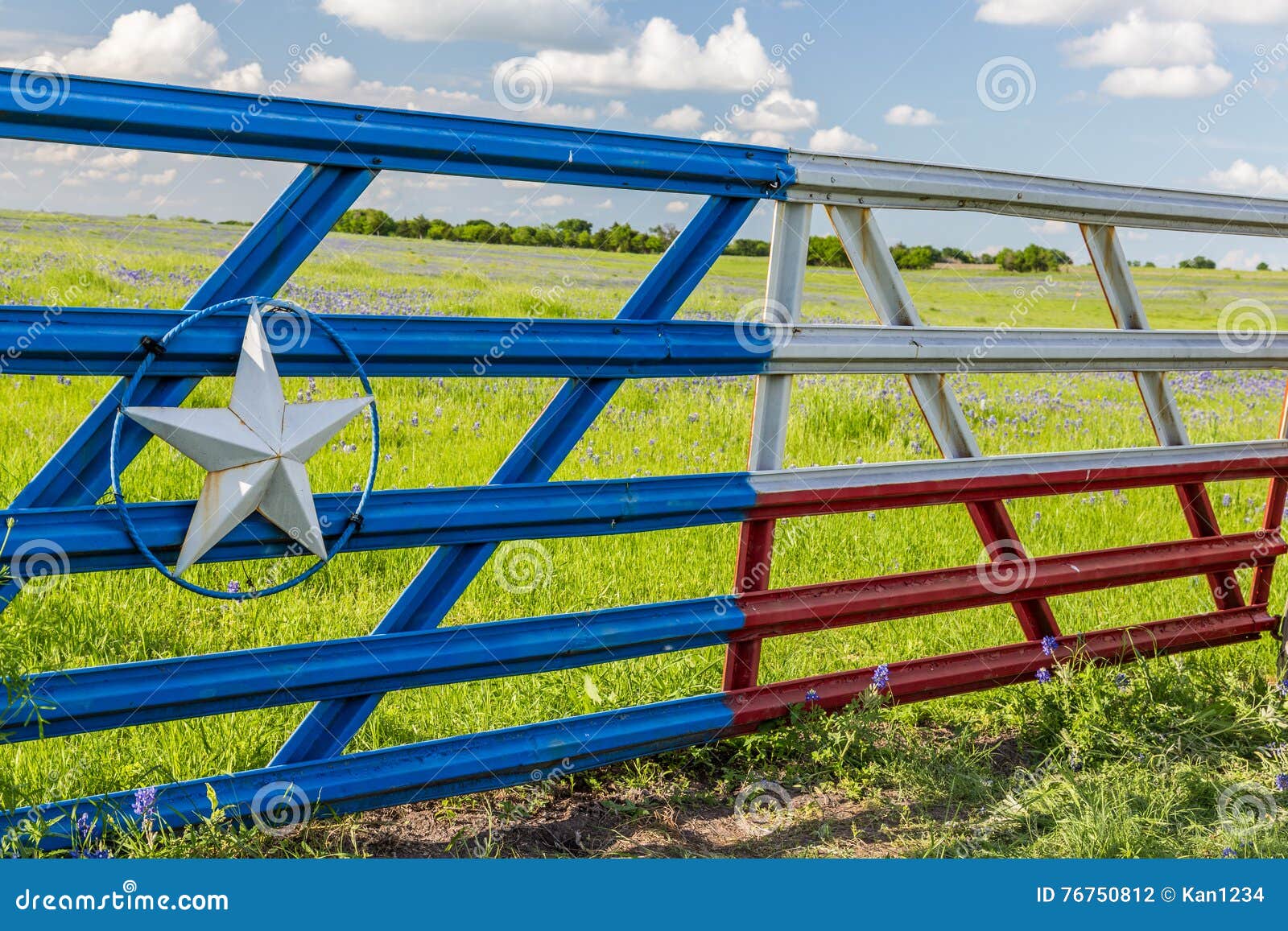 Texas Flag Gate in Ennis Countryside. Stock Photo - Image of roadside ...